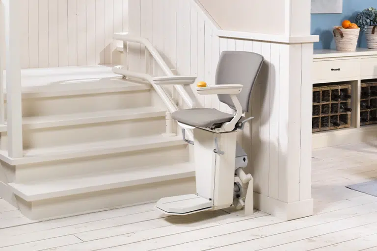 Traplift kopen? Bekijk al onze trapliften - Koninklijke Otolift